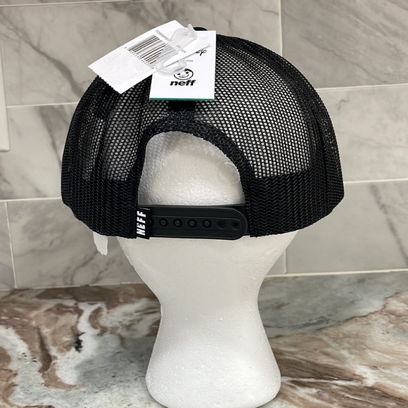 Neff | Accessories | Bnwt Neff Disney Mickey Mouse Black Adult ...